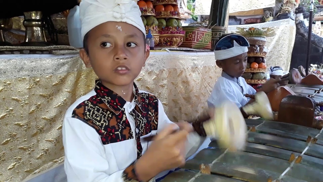 Lelasan Megat Yeh Musik Tradisional Gender Bali - YouTube