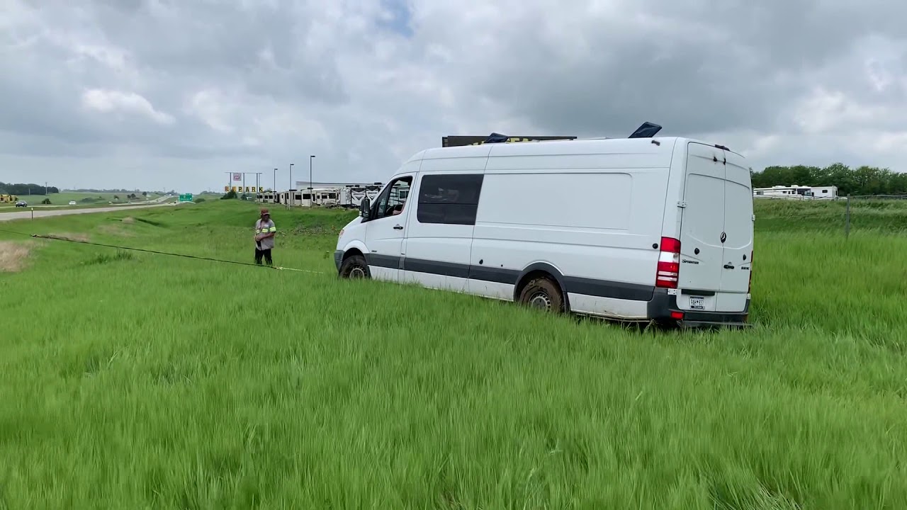 Sprinter Van gets pulled out of the Mud - YouTube