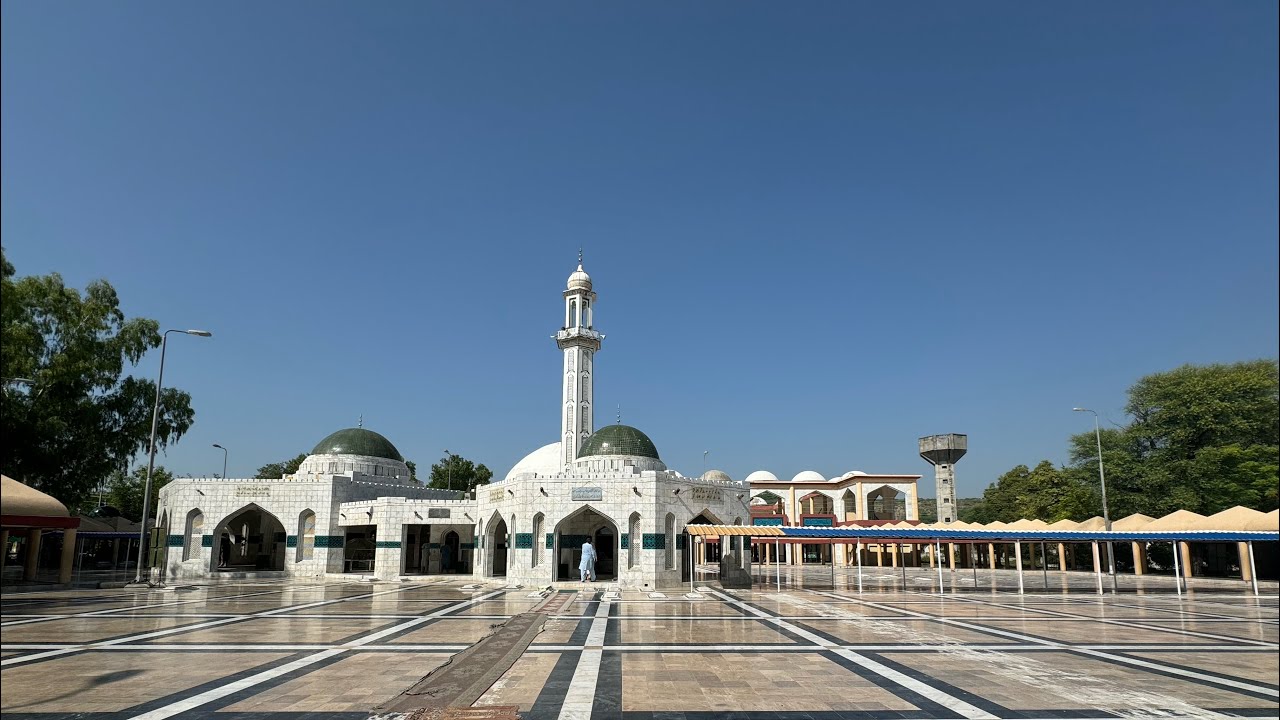 Fifth visit of khari shareef ! Stunning Darbar to visit - YouTube