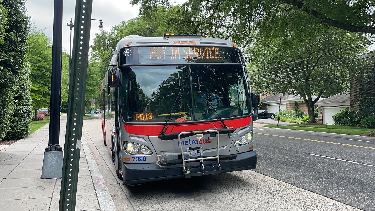 WMATA Metrobus: 2015 New Flyer XDE40 #7320 on Route D6 - YouTube