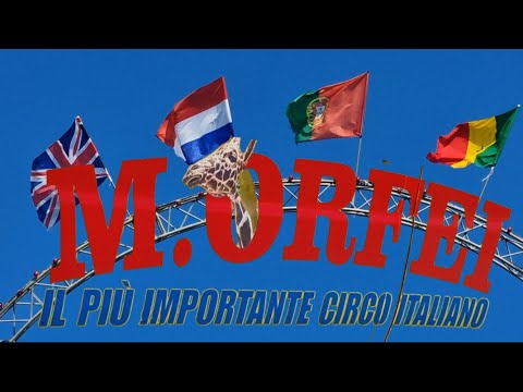 Montaggio del Circo Miranda Orfei nella piazza di Castello di Cisterna ...