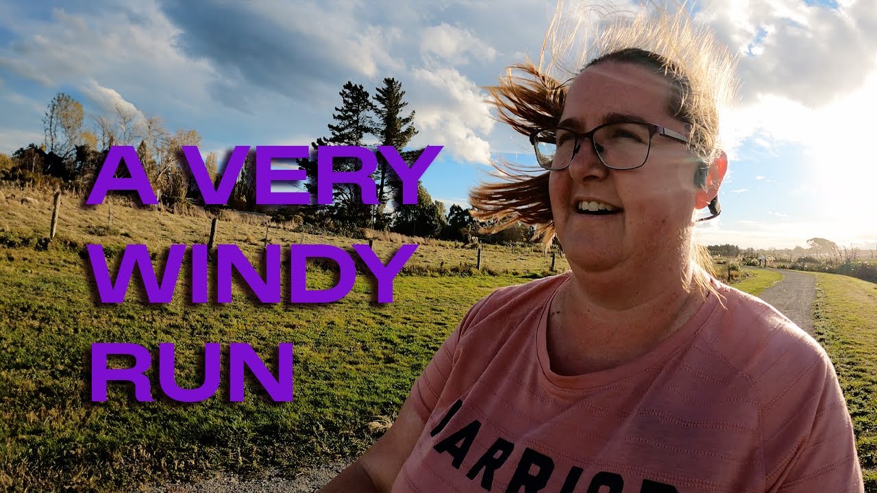 A VERY WINDY RUN | Running Vlog | Beginner Runner - YouTube