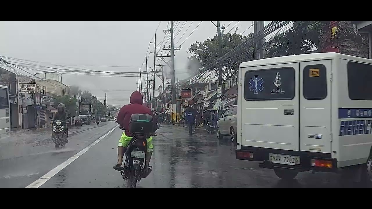Typhoon Paeng - Cabuyao. The calm before the storm - YouTube