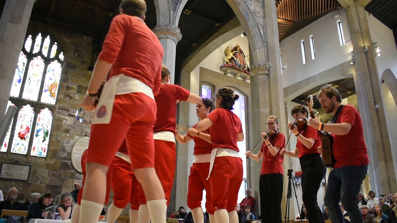 Red Mum Rapper Spotlight Dance DERT 2018 - YouTube