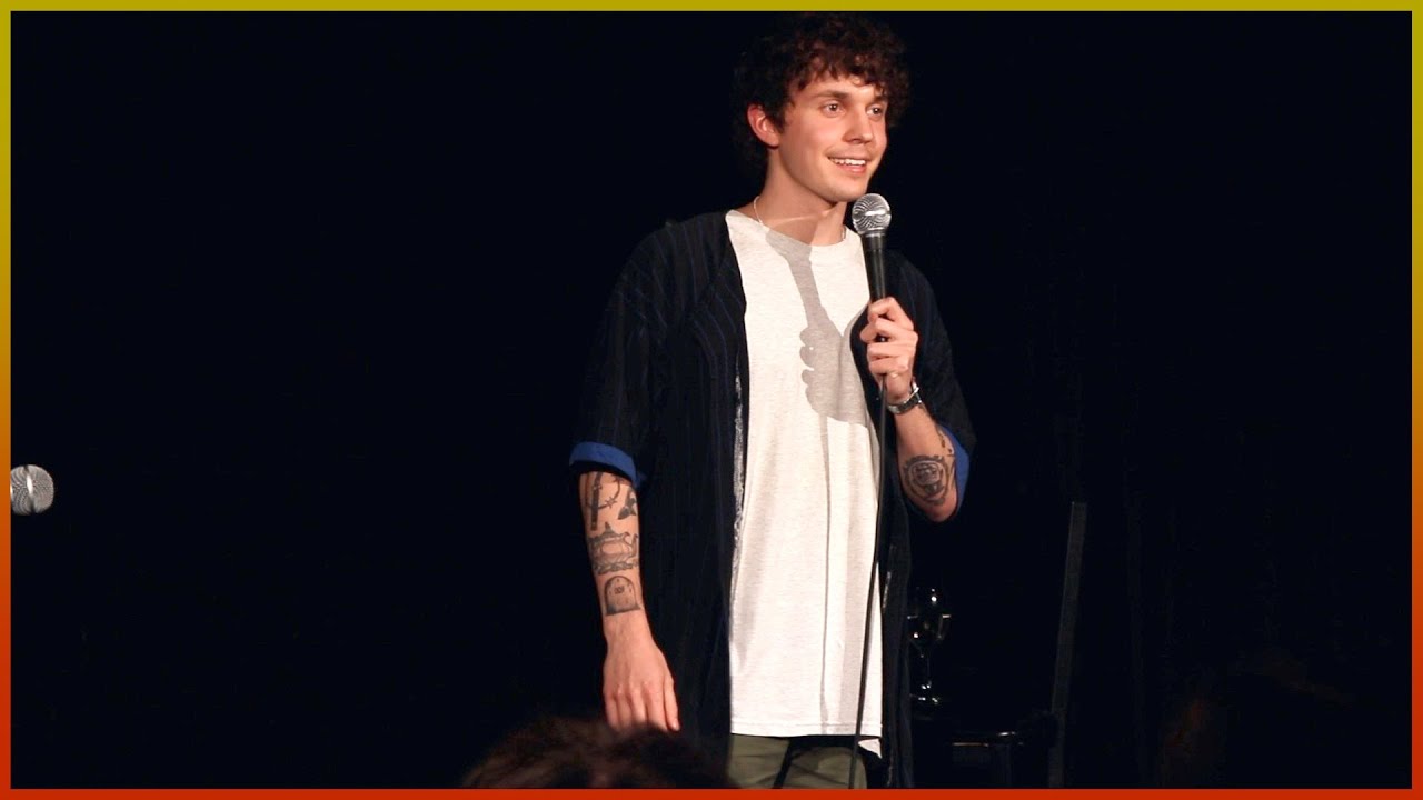 Kurtis Tries A New Bit! - YouTube