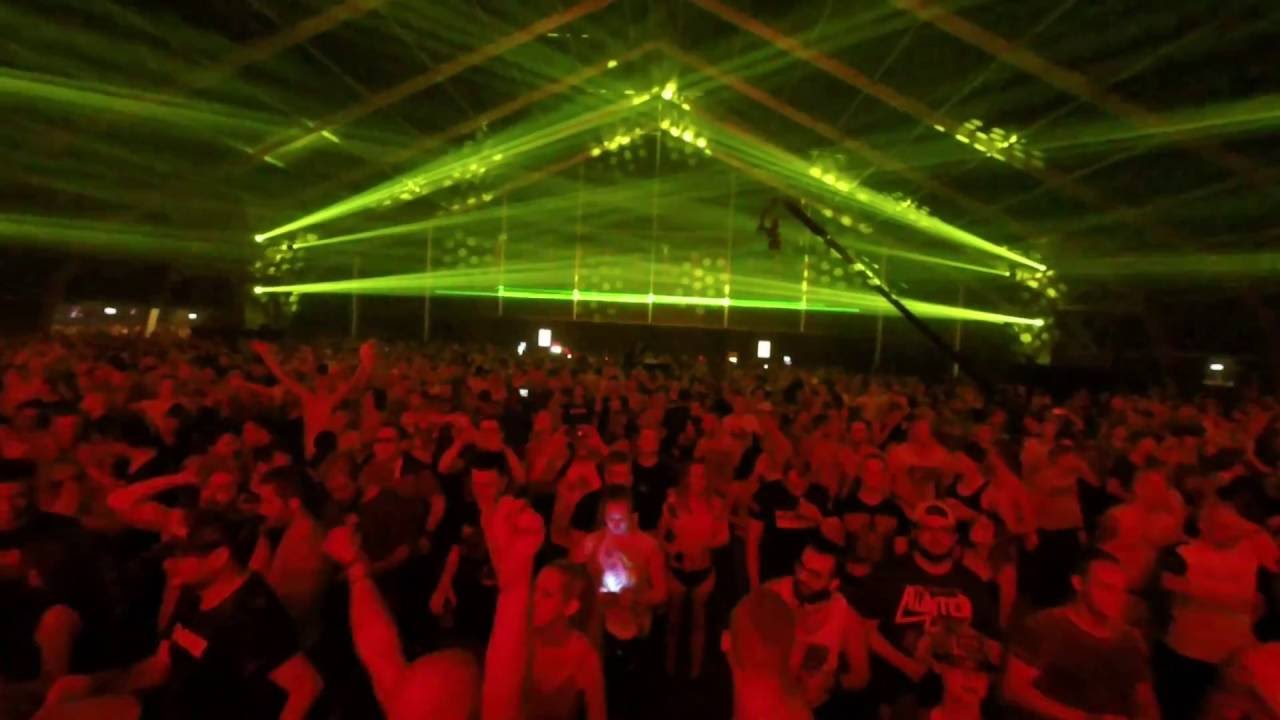 Tha Playah @ Q-Base 2016 - YouTube