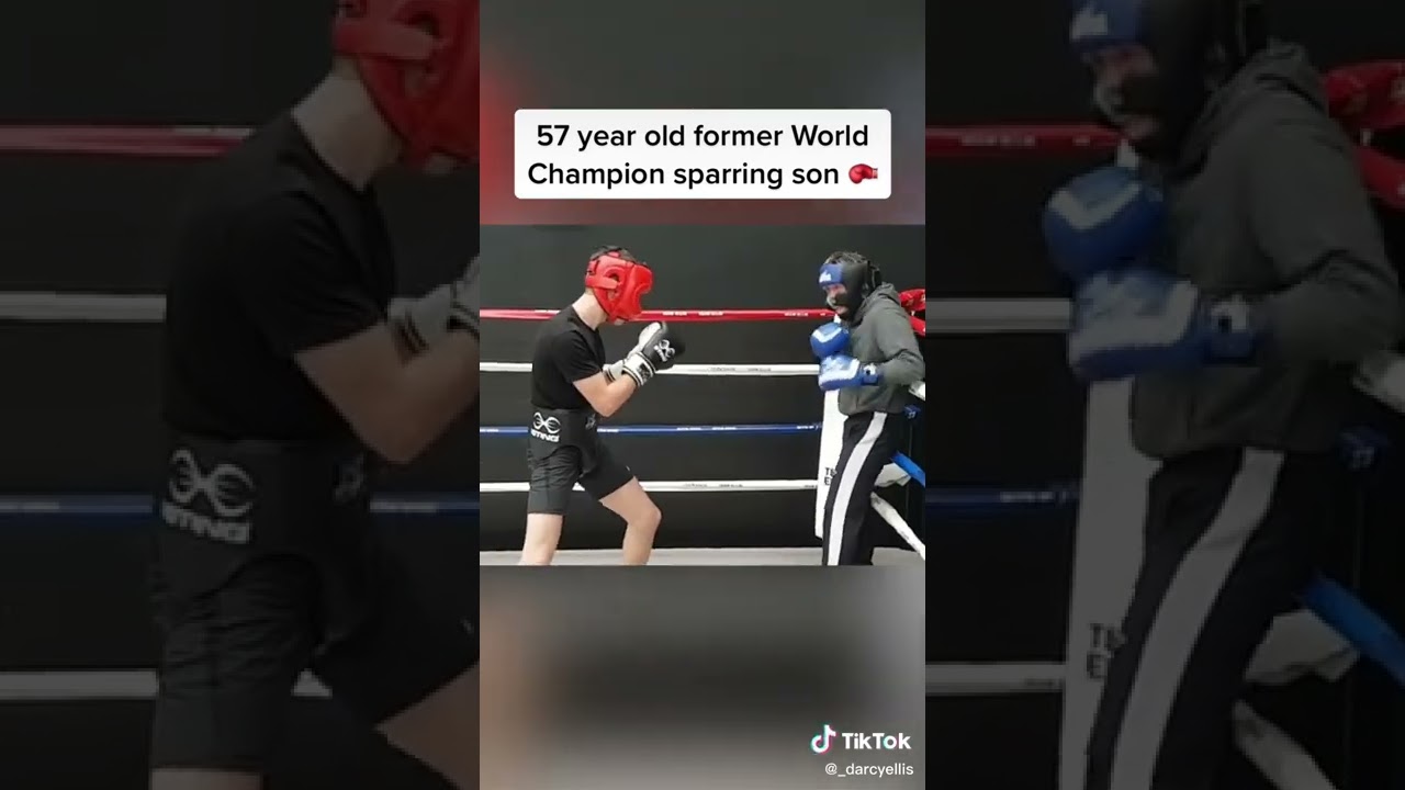 Lester Ellis Sparring Lester Ellis Jr. - YouTube