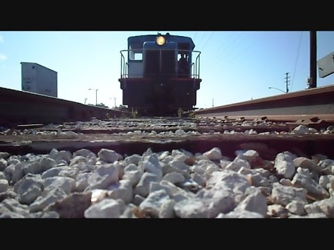 General Electric 1941 Center Cab Diesel Train Run Over Camera - YouTube