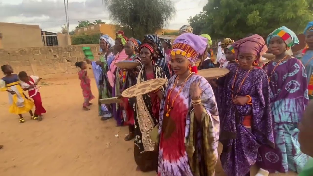 Baaba Maal e Hoddu - YouTube