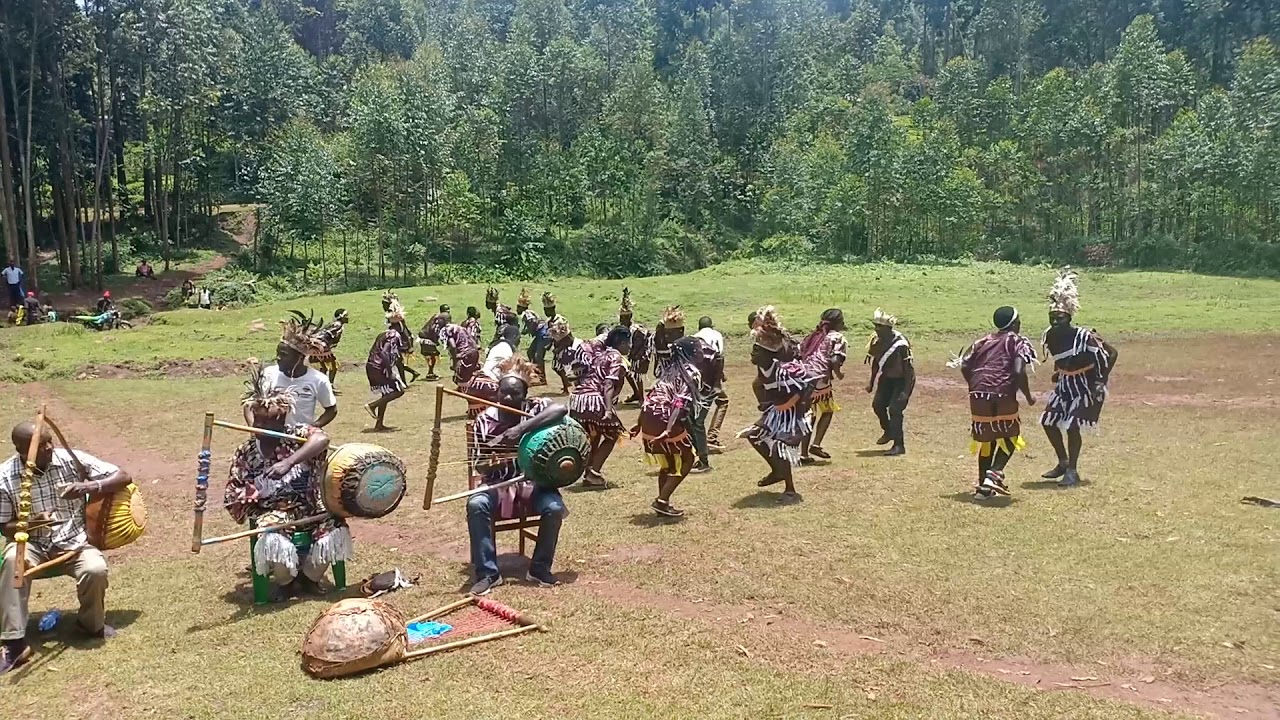 Kisii traditional dance - YouTube