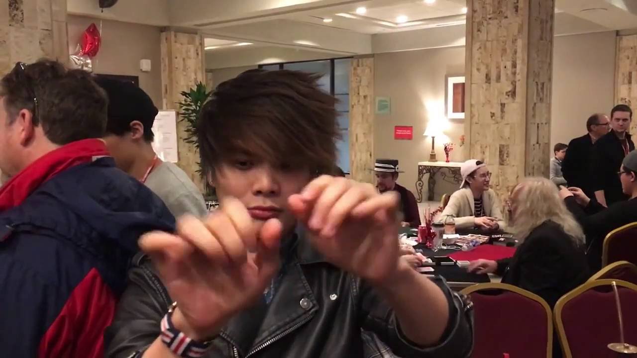 Shin Lim magic trick - YouTube