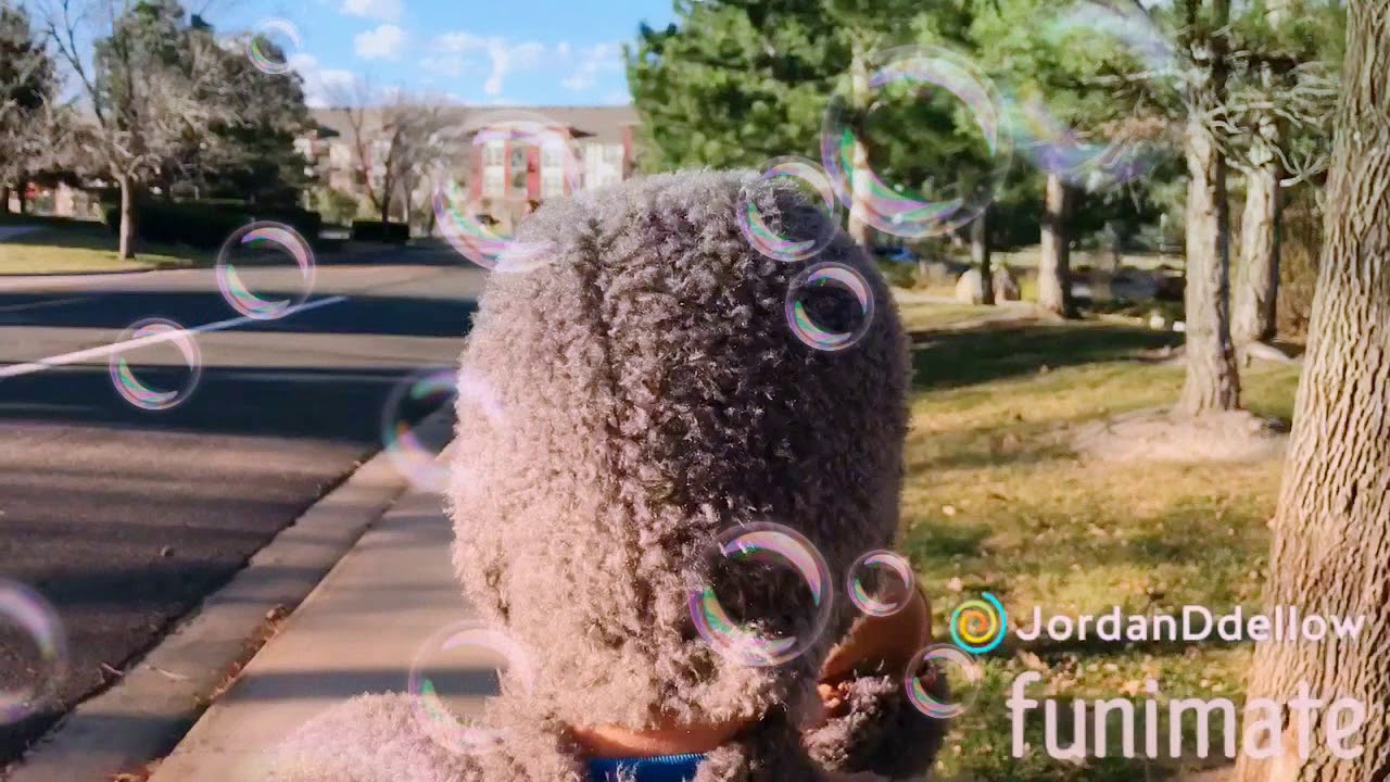 Hissing at people in public 😜😜 - YouTube