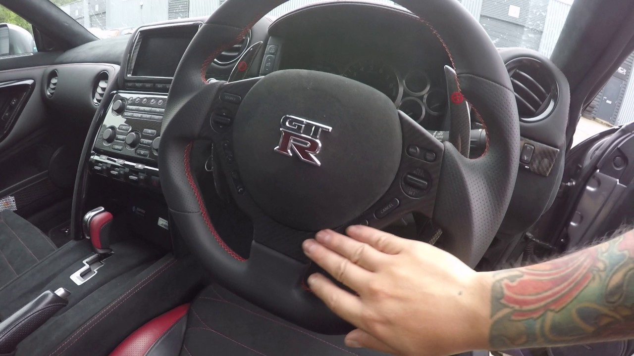 Nissan GT-R35 bespoke steering wheel and dry carbon centre cover - YouTube