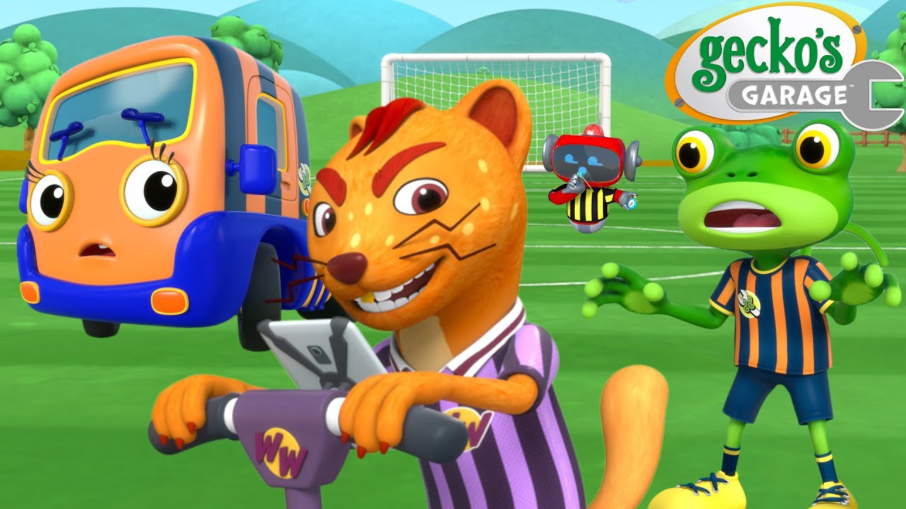 Gecko vs. Weasel: The Big Football Match! ⚽🏆 | Gecko's Garage | Moonbug ...