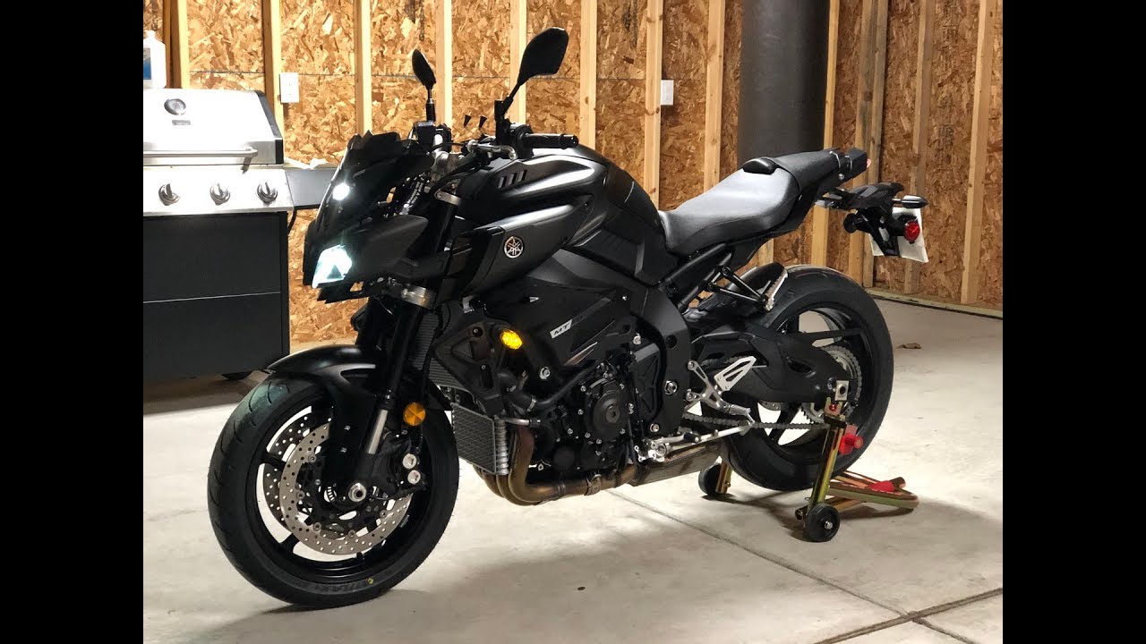 Yamaha MT-10 2019 Matte Raven Black Walk Around and Rev - YouTube