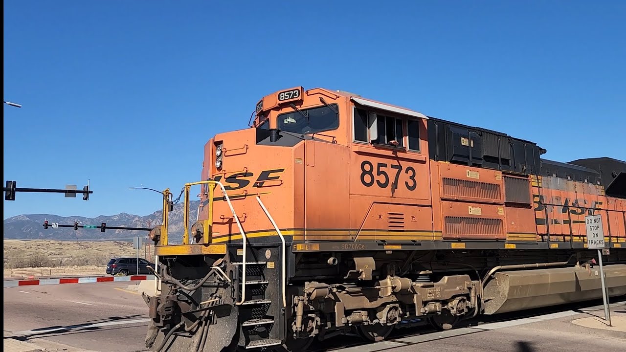 Long Southbound BNSF Manifest - YouTube
