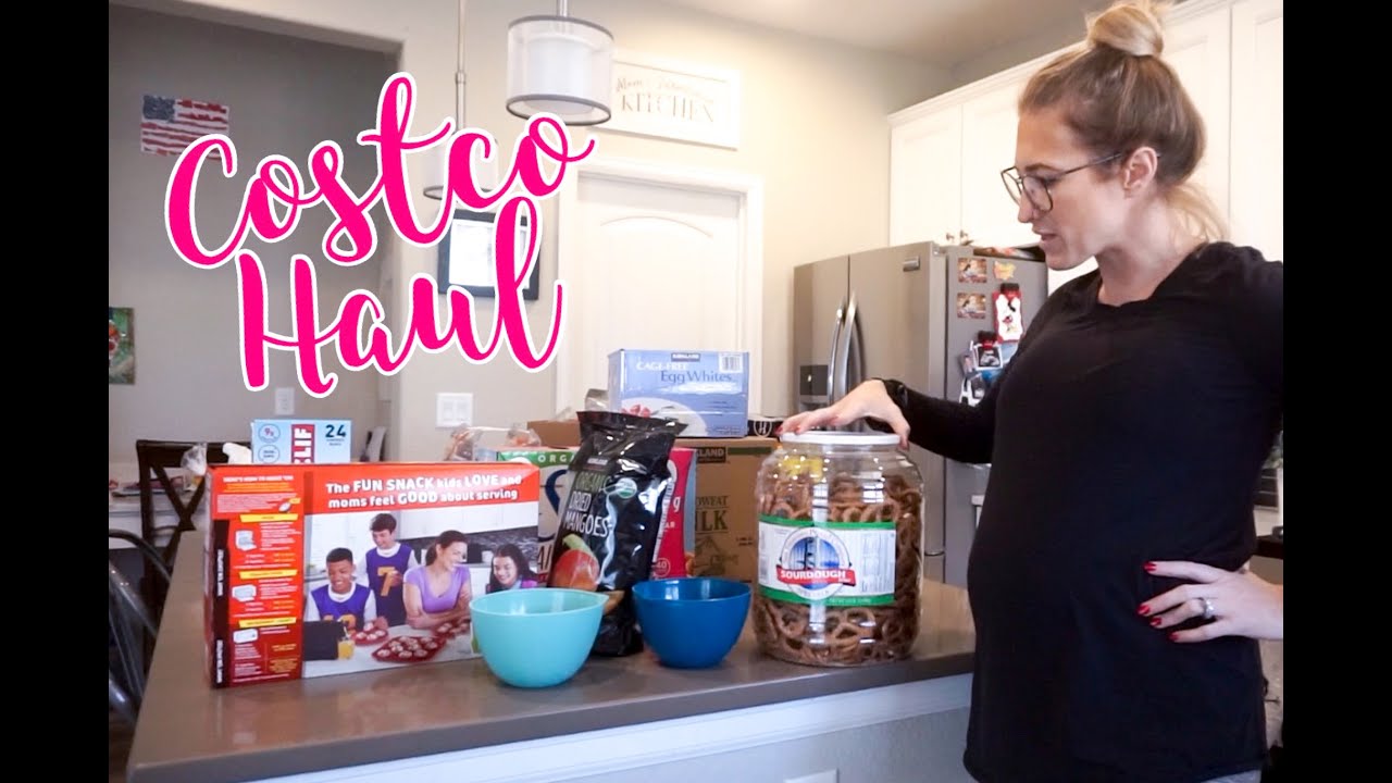 A pregnant lady and two kids walk into Costco...it's a Costco haul ...