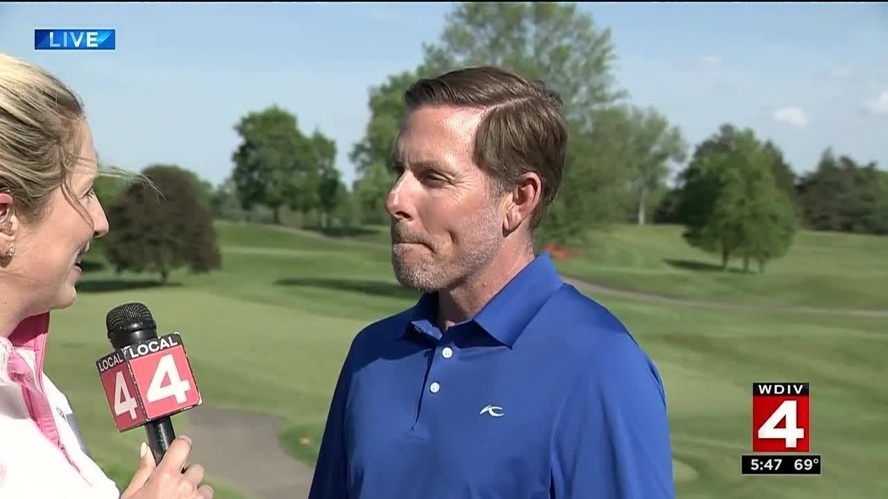 Jamie Edmonds live at Champs for Mott golf outing - YouTube