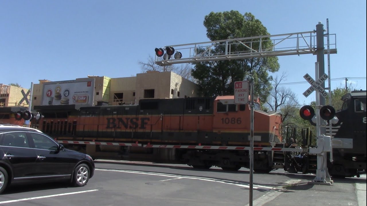 Q St. Railroad Crossing, BNSF 4941 Manifest With Norfolk Southern North ...