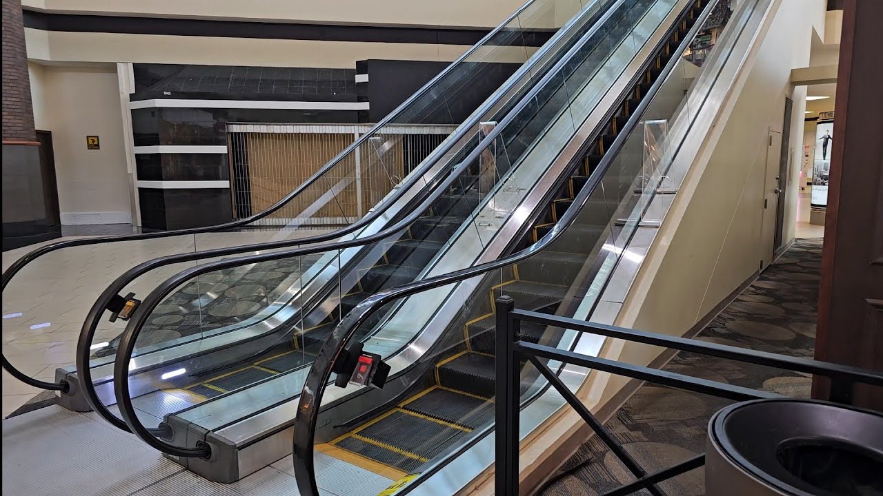 Kone Escalators @ Maplewood Mall - Maplewood, MN - YouTube