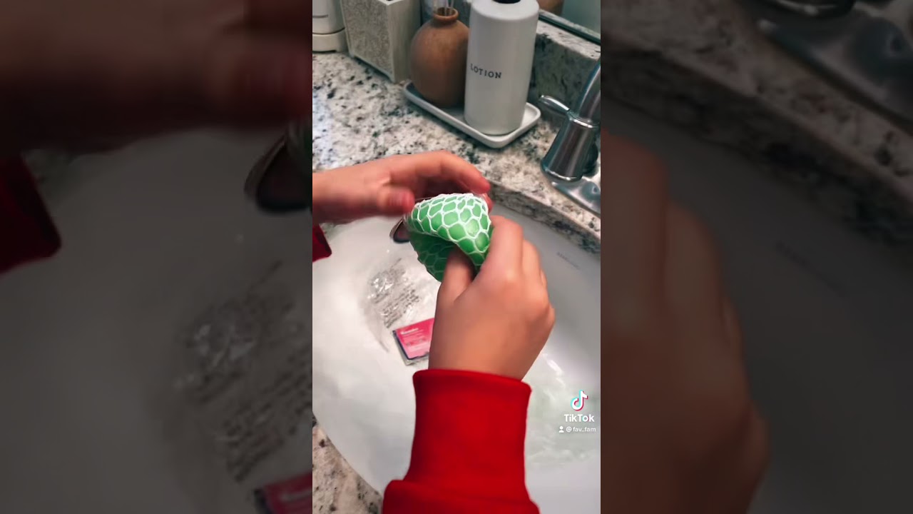 CUTTING UP OUR BROKEN FIDGET BALL YouTube cutting-up-our-broken-fidget-ball-youtube