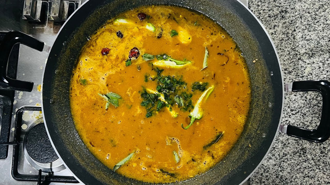 DHABAA STYLE DAAL GOSHT - YouTube