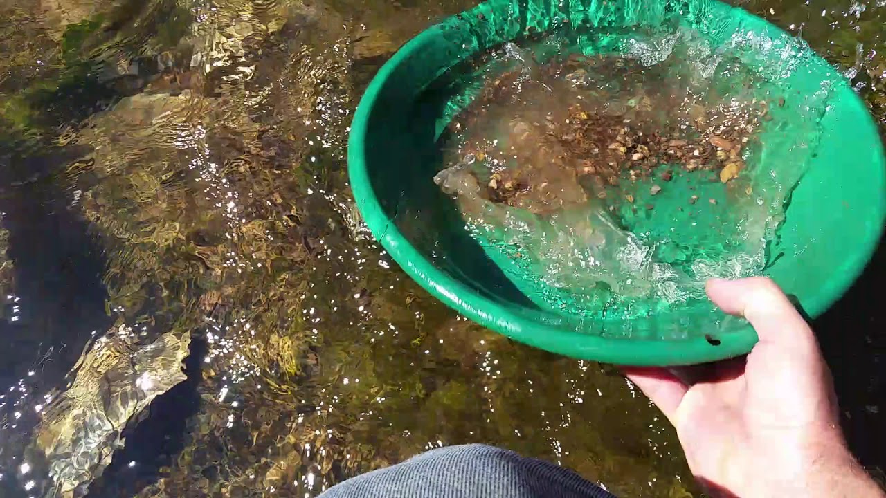 Croc gold trap clean out. - YouTube