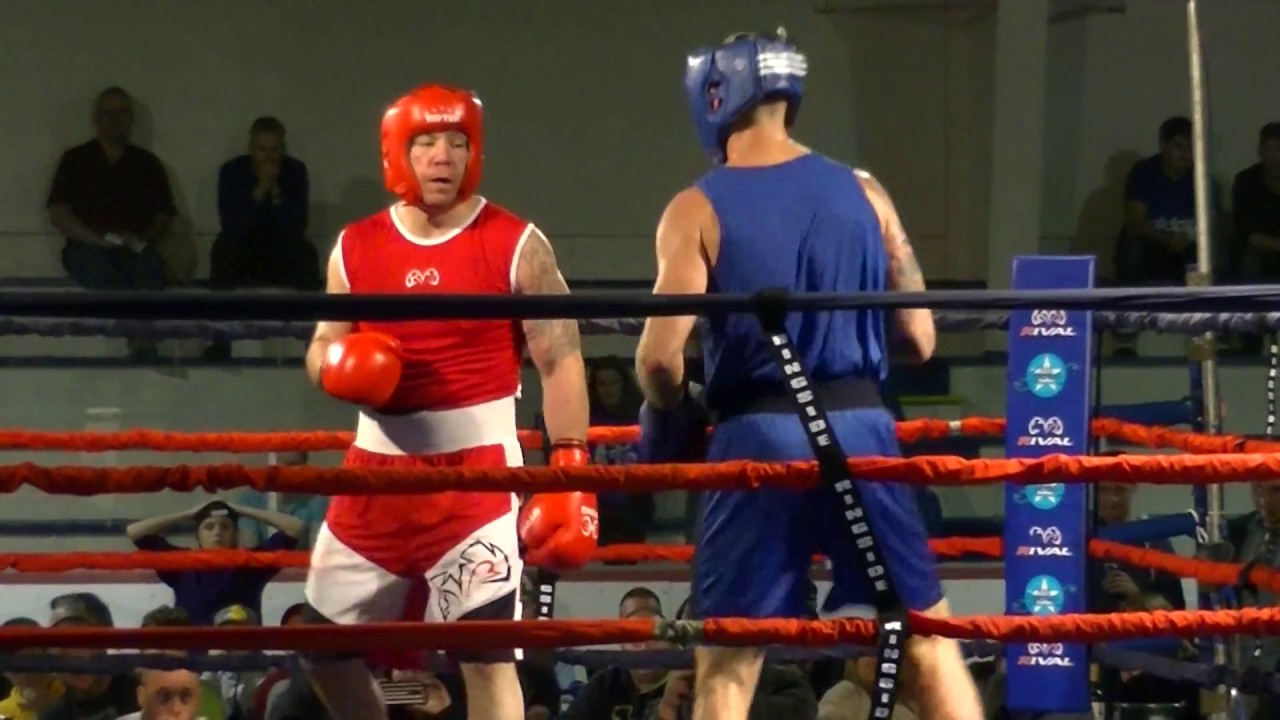 Chris Peters(red corner) VS Mike Lavoie(blue corner) - YouTube