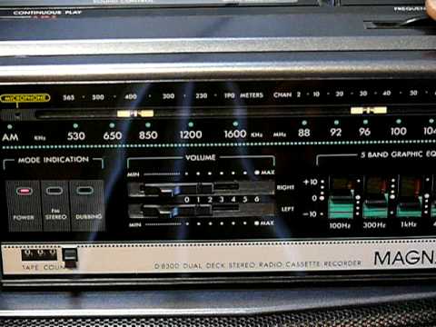 Magnavox D8300 Boombox - YouTube