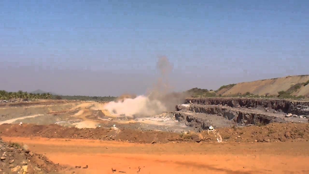 Blasting in limestone mine, India - YouTube