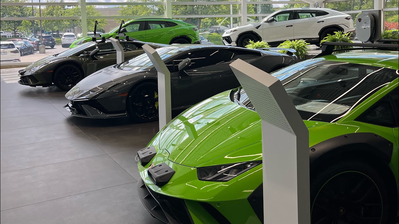 Lamborghini dealership tour - YouTube