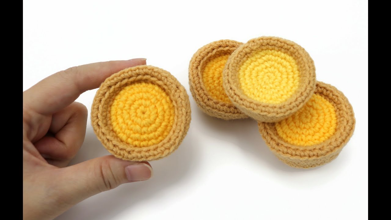 Easy Crochet Amigurumi Tutorial - Egg Tart - YouTube