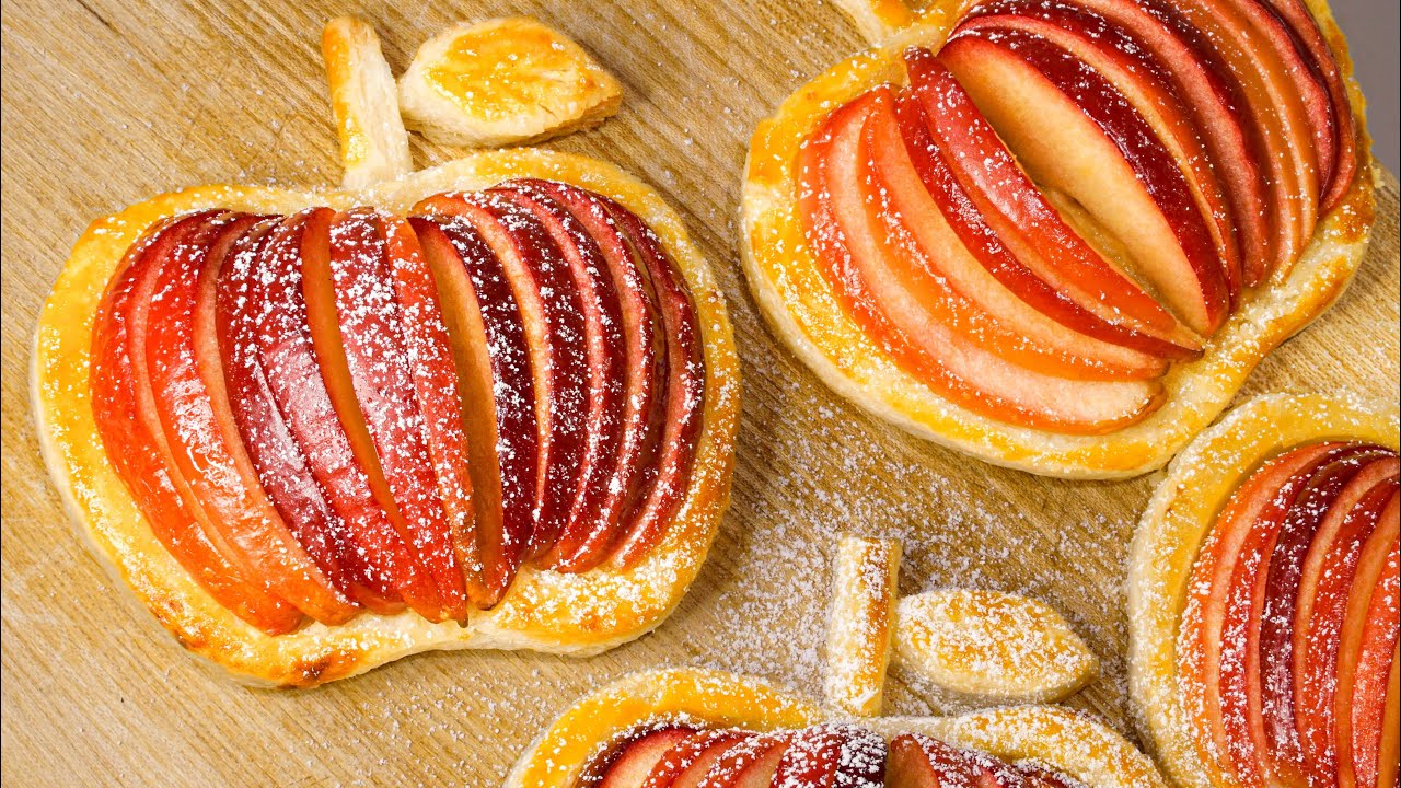 Apple-shaped Apple Pies | Easy baking recipe - YouTube
