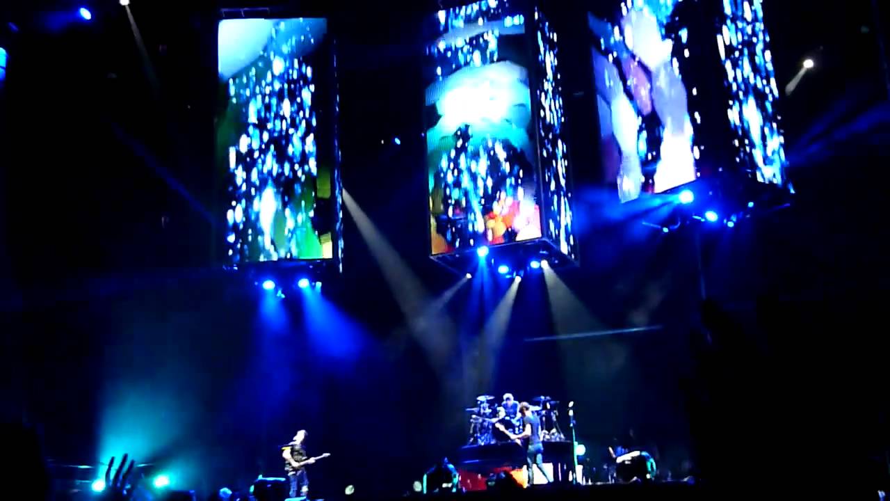 Muse - Starlight (Live Bassendean Oval, Perth 2010) - YouTube
