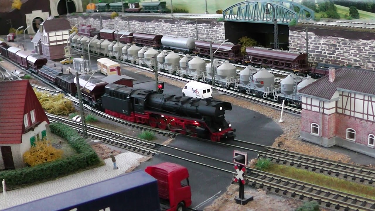 Fleischmann BR 44 DR mit Sound Spur N - YouTube