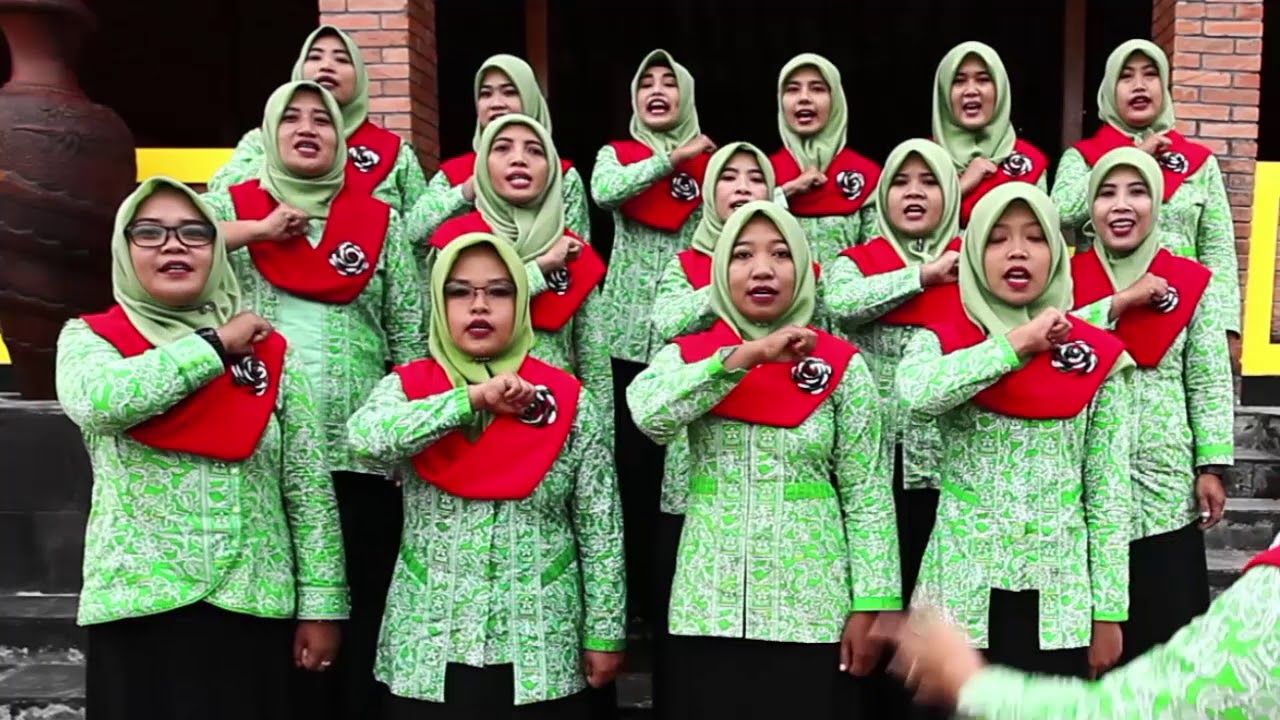 PAC FATAYAT NU SAPTOSARI MARS FATAYAT DAN YALAL WATHON - YouTube