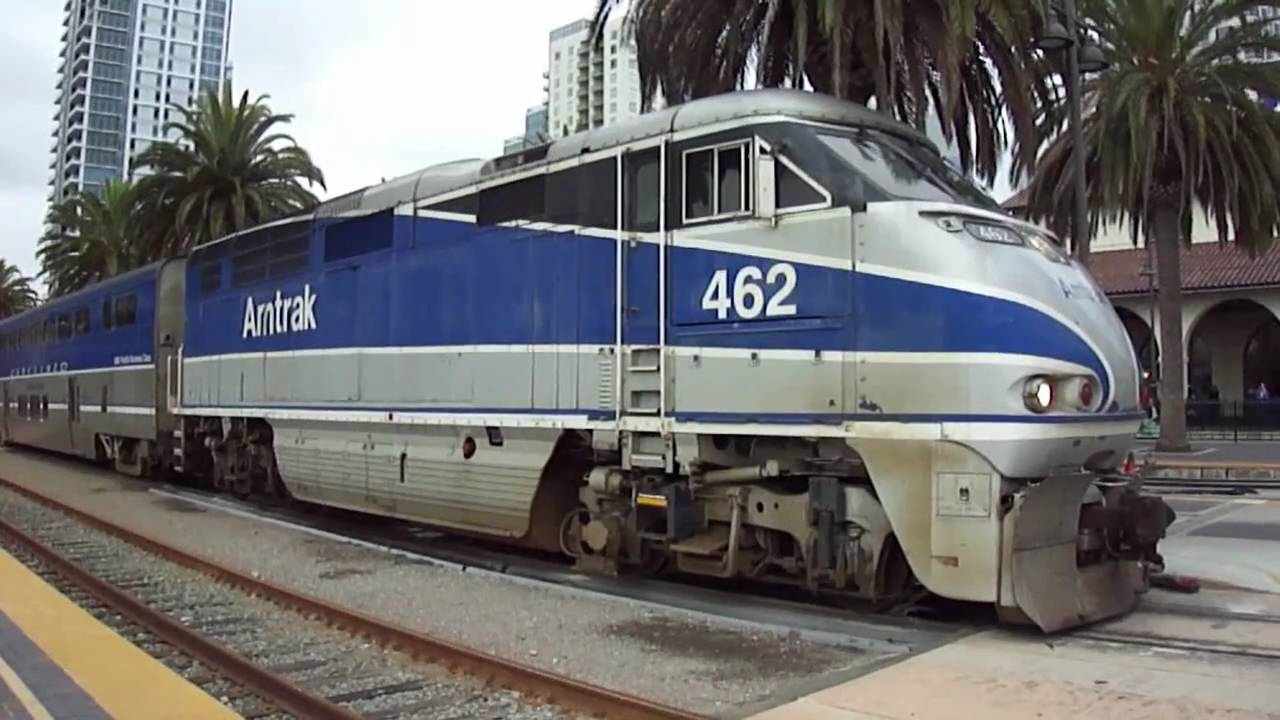 17/10/2010 Amtrak 462 at San Diego - YouTube