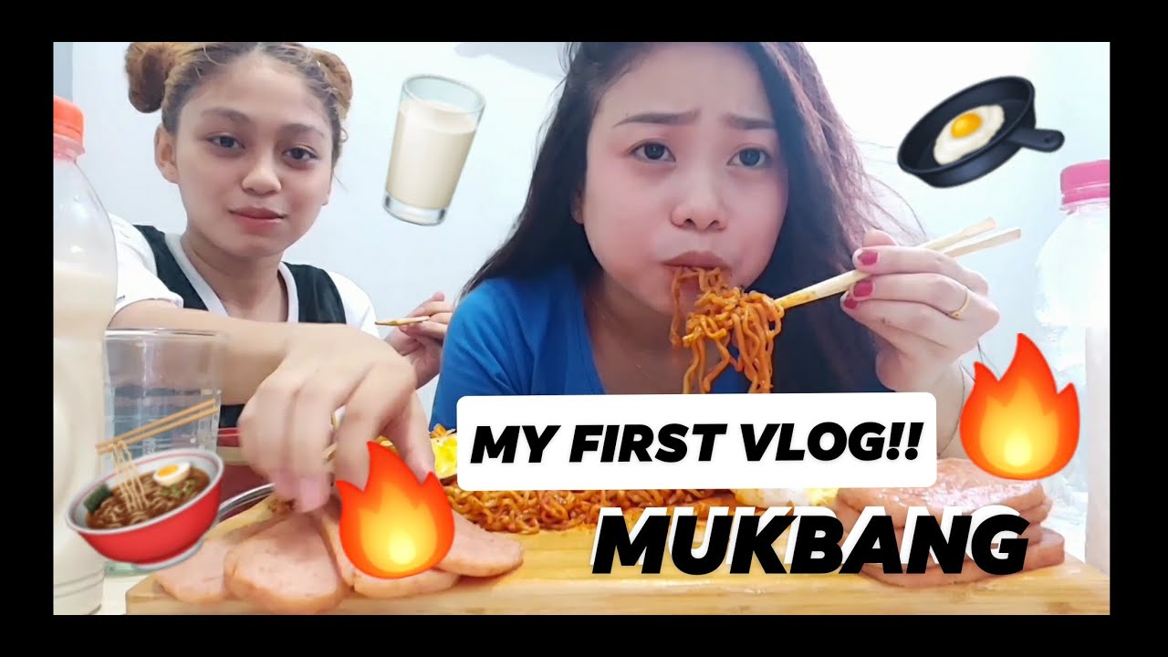 MY FIRST VLOG! (MUKBANG) 01 - YouTube