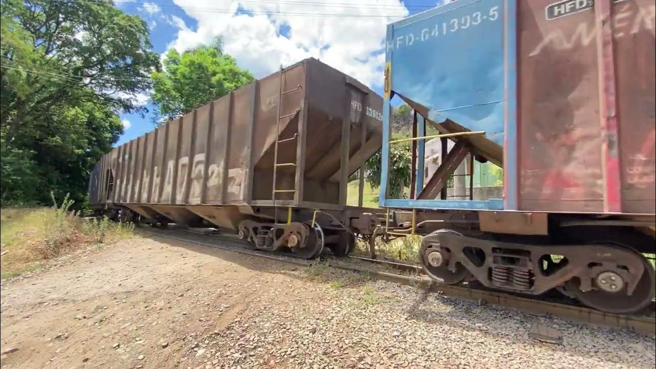 Gaudério!!! Duplex Cargueira Carregada da GT22 #4639 ALL Com Locotrol no Meio da carga - YouTube
