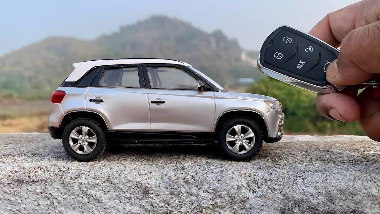 Unboxing of Scale 1:32 Model Brezza Miniature Silver | Miniature ...