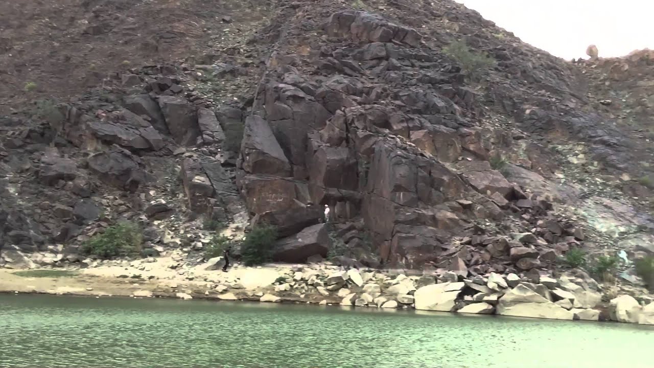 Wadi Shawka Dam - YouTube