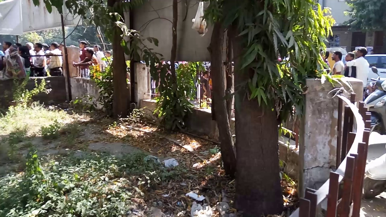 New rules bring hardships for common man. Video@Denabank Shardanagar ...