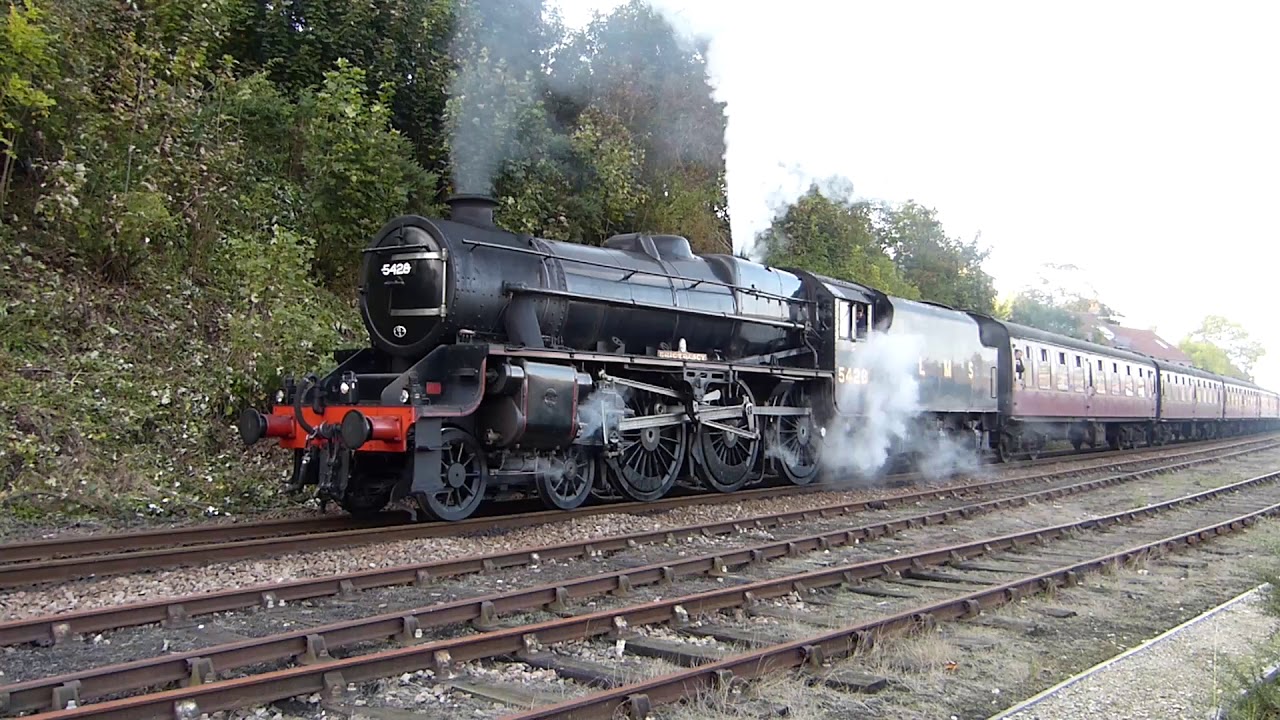NYMR-Network Rail. Whitby, sharing the tracks. #train #railways - YouTube