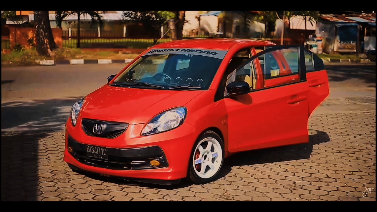 REVIEW HONDA BRIO RED - DRONE - YouTube