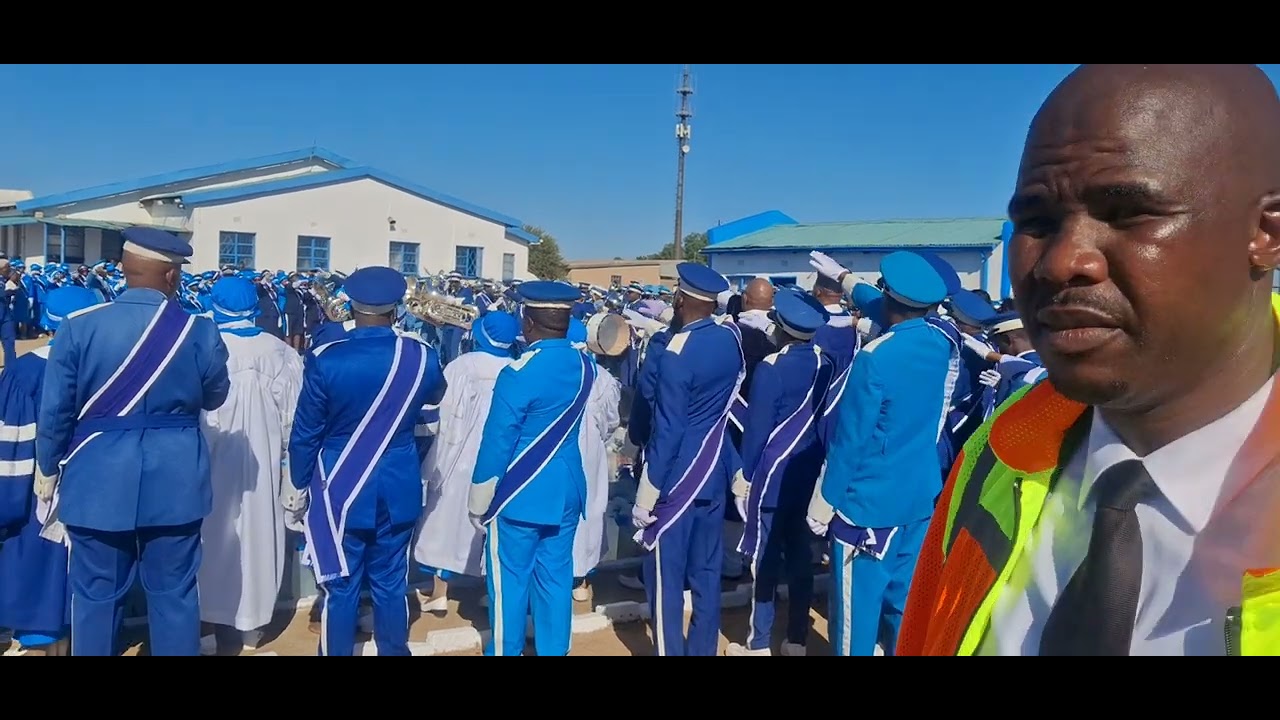 #st john's AFM... Sikhumbula ubaba wethu Baba Matsoso no Mama - YouTube