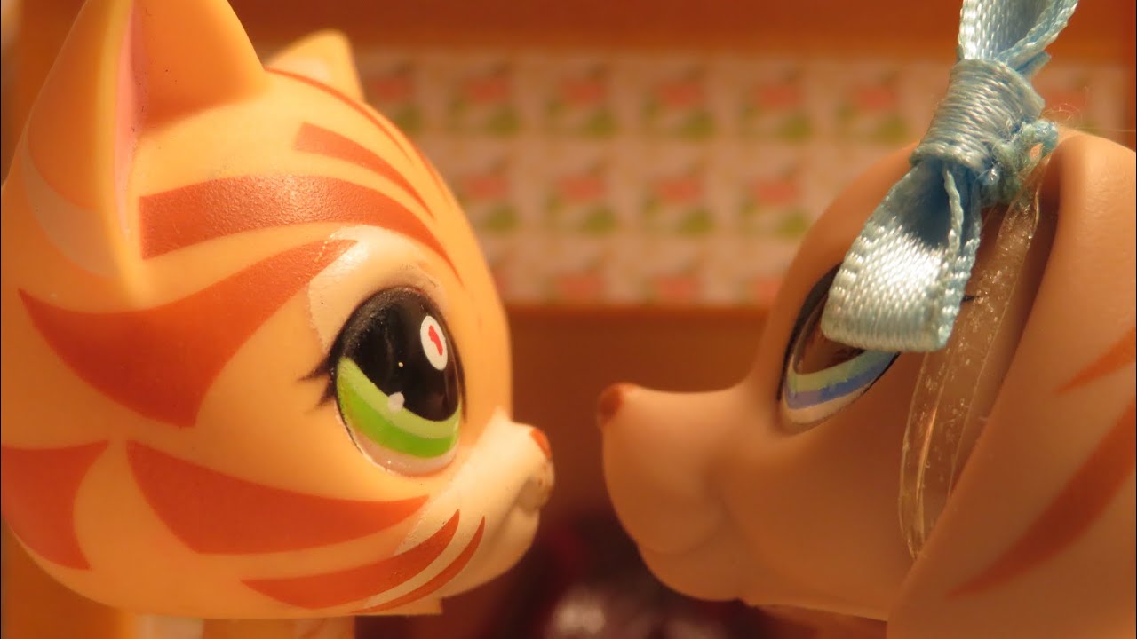 LPS: New Year's Kiss (Short Film) - YouTube