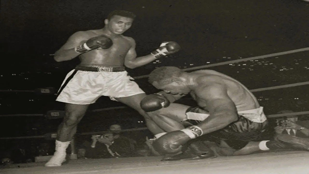 Muhammad Ali vs Archie Moore - Full Highlights - YouTube