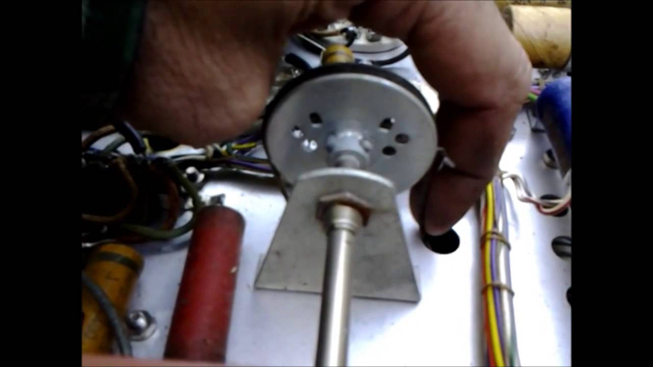 EF Johnson Viking II - YouTube