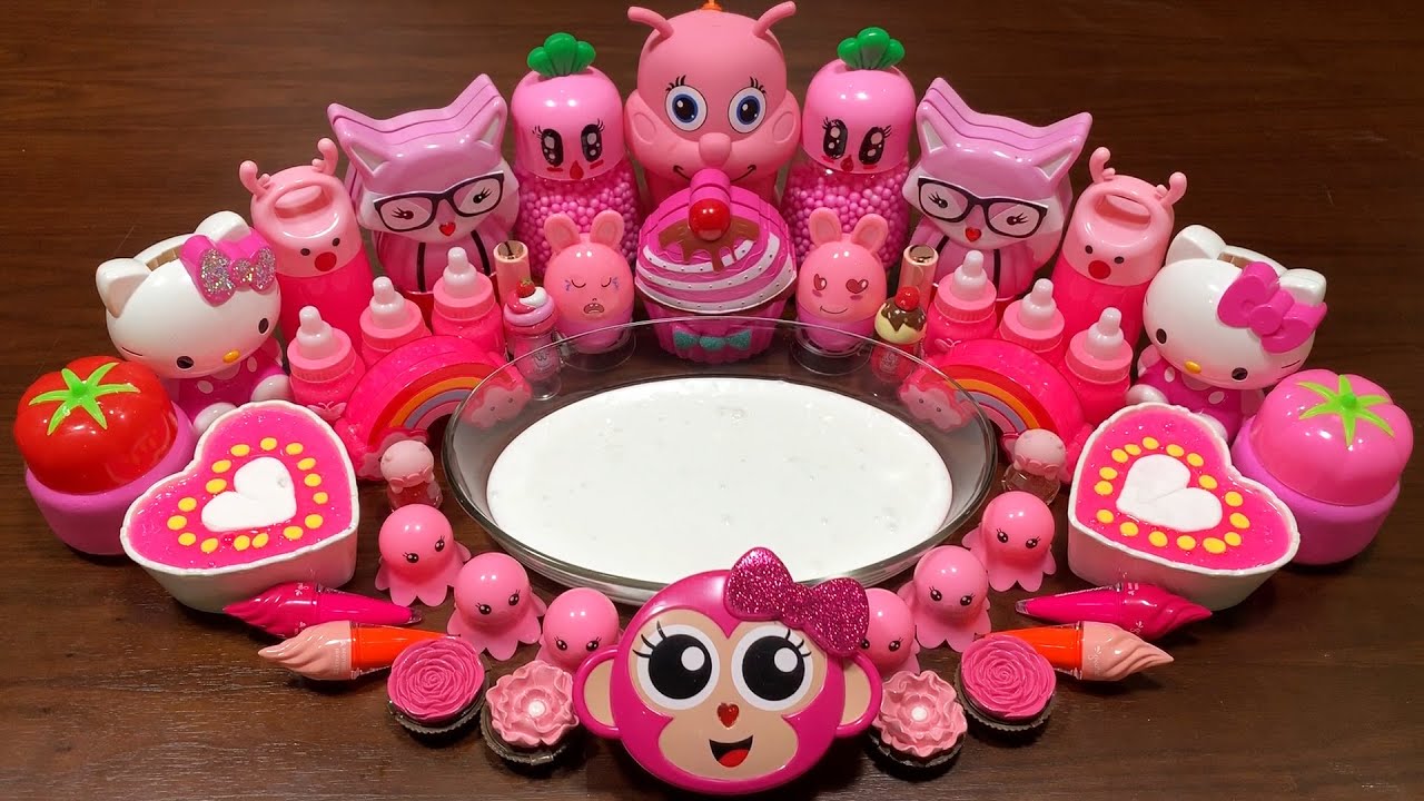 PINK SLIME - Mixing Makeup Kit and Glitter Into Fluffy Slime ...