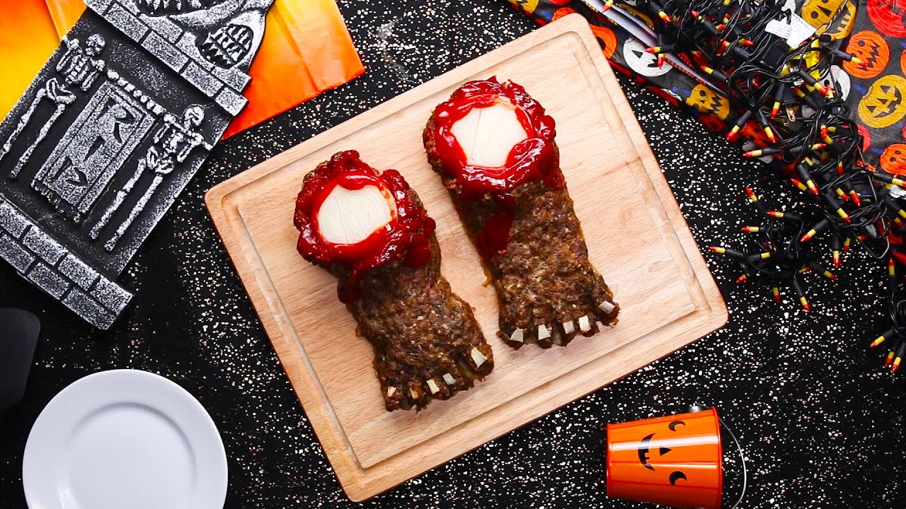Halloween "Feet Loaf" - YouTube